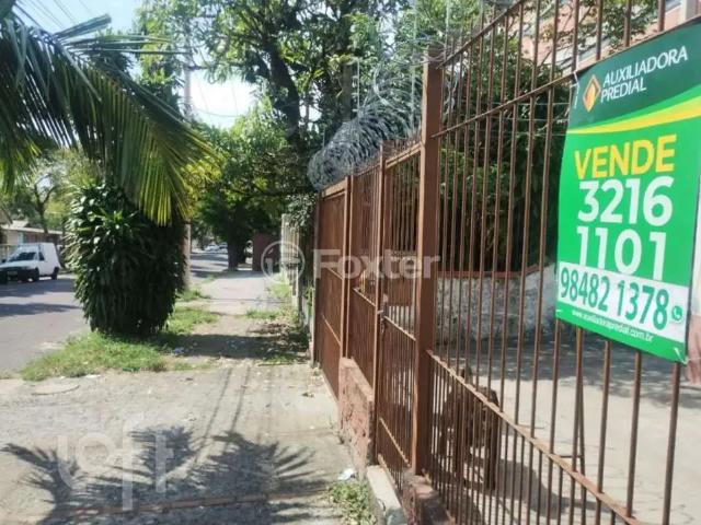 Casa / Sobrado para Venda em Porto Alegre/RS Partenon 5 Quartos