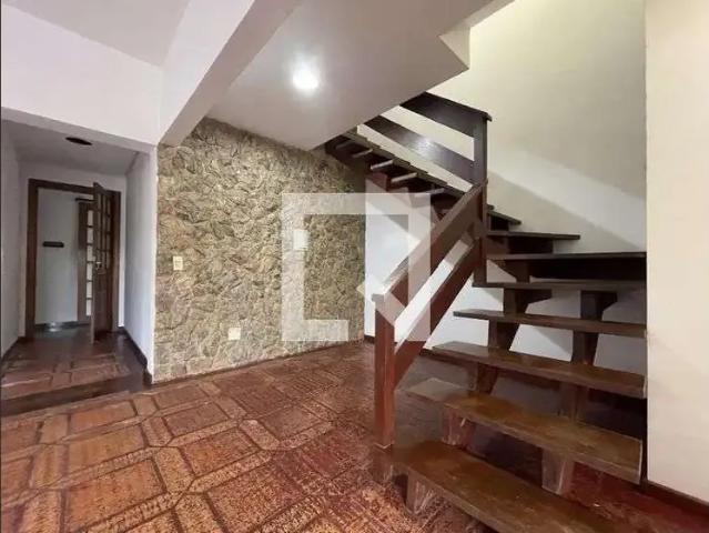 Casa / Sobrado para Venda em Porto Alegre/RS Partenon 6 Quartos