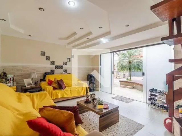 Casa / Sobrado para Venda em Porto Alegre/RS Partenon 8 Quartos