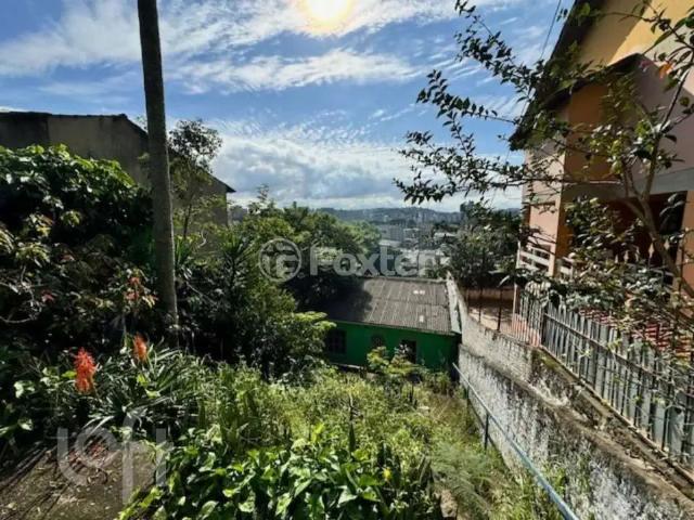Casa / Sobrado para Venda em Porto Alegre/RS Partenon 1 Quartos