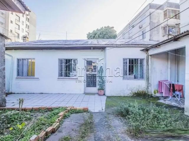 Casa / Sobrado para Venda em Porto Alegre/RS Partenon 1 Quartos
