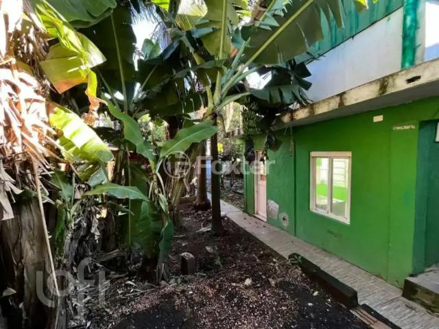Casa / Sobrado para Venda em Porto Alegre/RS Partenon 2 Quartos