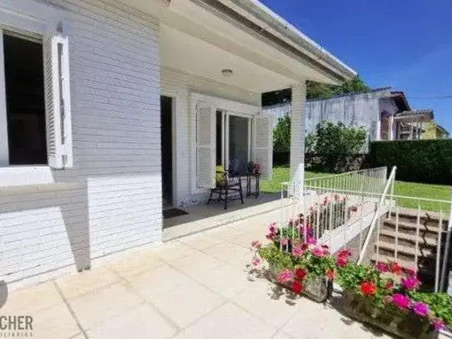 Casa / Sobrado para Venda em Porto Alegre/RS Partenon 2 Quartos
