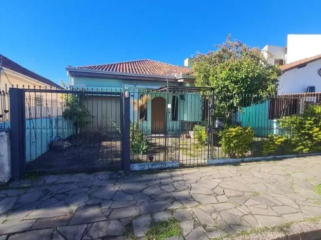 Casa / Sobrado para Venda em Porto Alegre/RS Partenon 2 Quartos