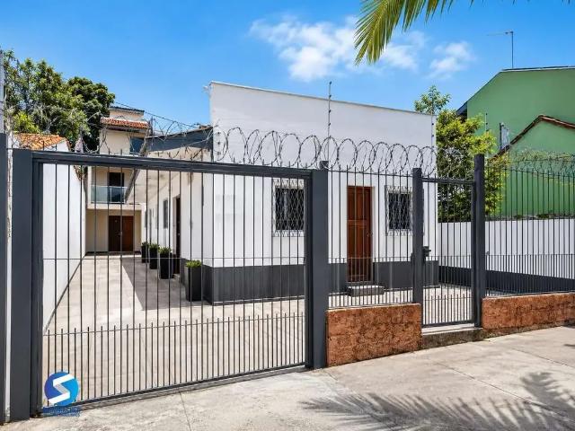 Casa / Sobrado para Venda em Porto Alegre/RS Partenon 2 Quartos