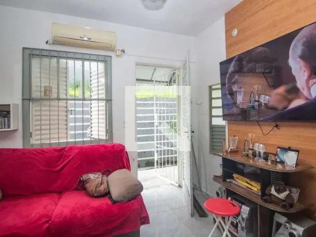 Casa / Sobrado para Venda em Porto Alegre/RS Partenon 2 Quartos
