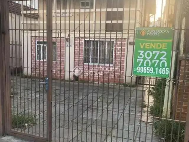 Casa / Sobrado para Venda em Porto Alegre/RS Partenon 2 Quartos