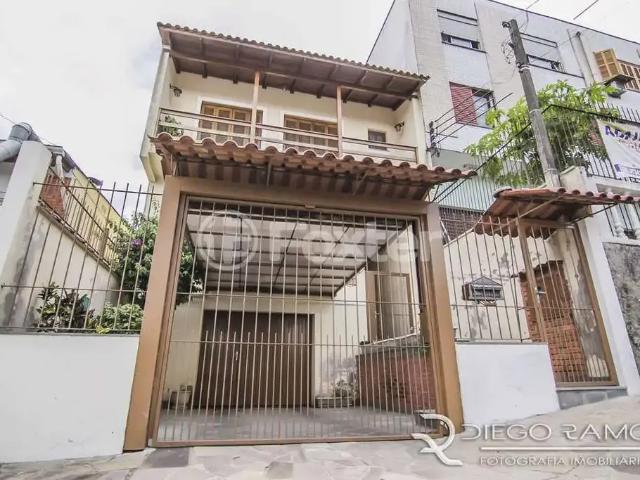 Casa / Sobrado para Venda em Porto Alegre/RS Partenon 2 Quartos