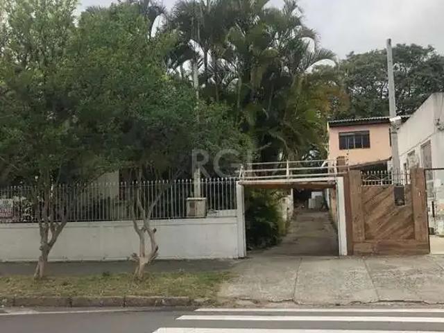 Casa / Sobrado para Venda em Porto Alegre/RS Partenon 3 Quartos