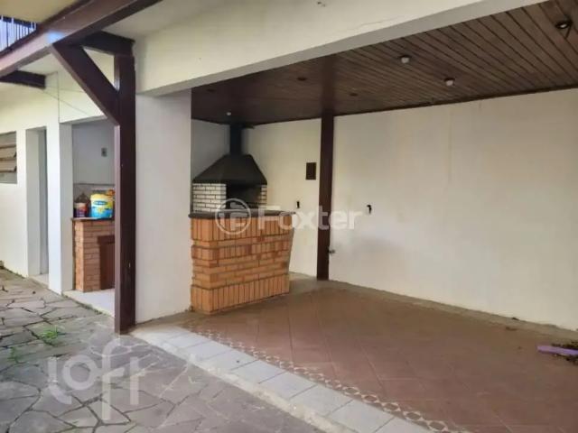 Casa / Sobrado para Venda em Porto Alegre/RS Partenon 3 Quartos