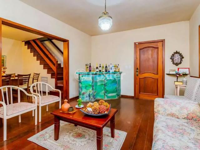 Casa / Sobrado para Venda em Porto Alegre/RS Partenon 3 Quartos