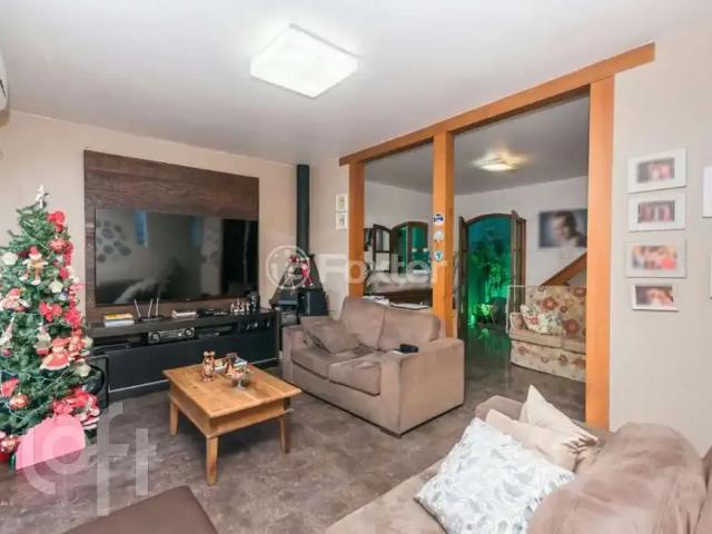Casa / Sobrado para Venda em Porto Alegre/RS Partenon 3 Quartos
