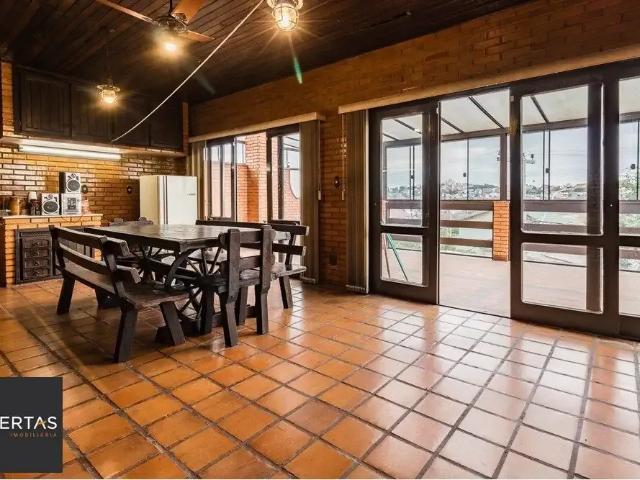 Casa / Sobrado para Venda em Porto Alegre/RS Partenon 3 Quartos