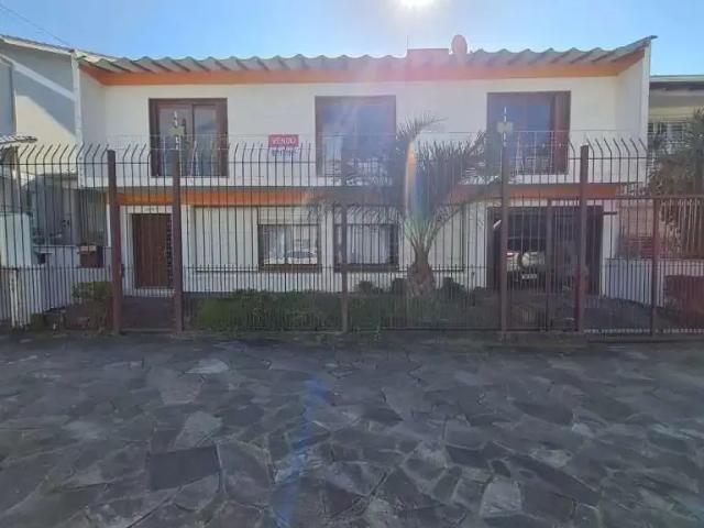 Casa / Sobrado para Venda em Porto Alegre/RS Partenon 3 Quartos