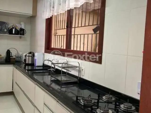 Casa / Sobrado para Venda em Porto Alegre/RS Partenon 3 Quartos