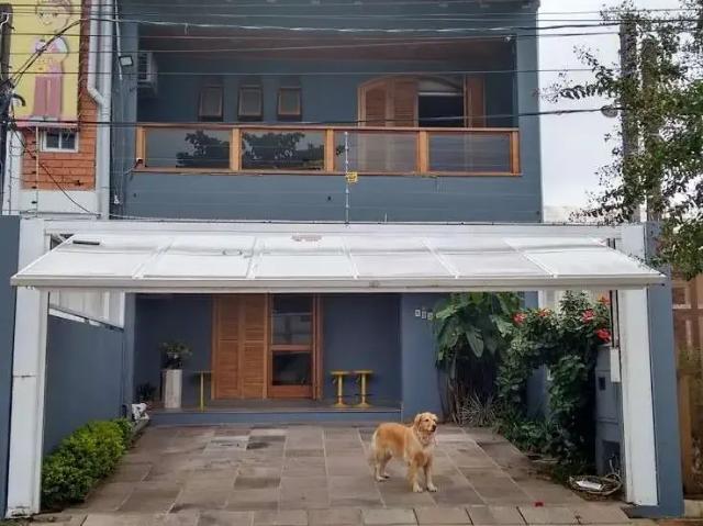 Casa / Sobrado para Venda em Porto Alegre/RS Partenon 3 Quartos
