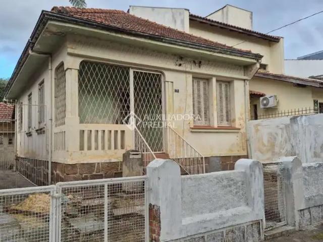 Casa / Sobrado para Venda em Porto Alegre/RS Partenon 3 Quartos