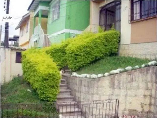 Casa / Sobrado para Venda em Porto Alegre/RS Partenon 3 Quartos