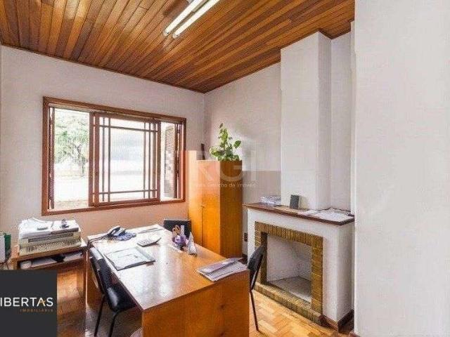 Casa / Sobrado para Venda em Porto Alegre/RS Partenon 3 Quartos
