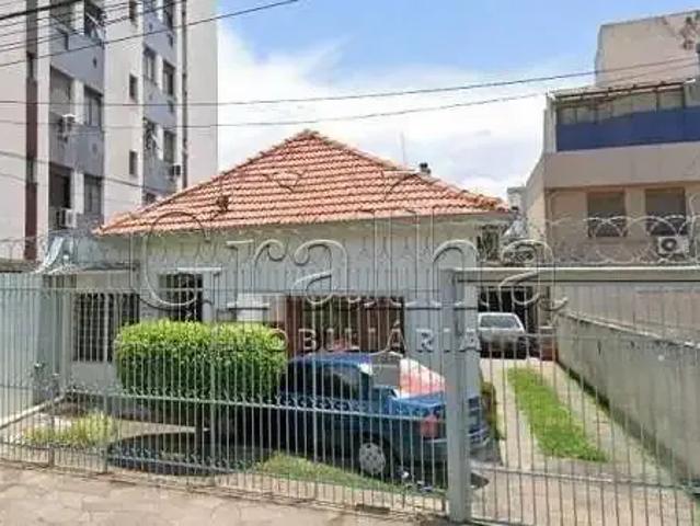 Casa / Sobrado para Venda em Porto Alegre/RS Partenon 3 Quartos