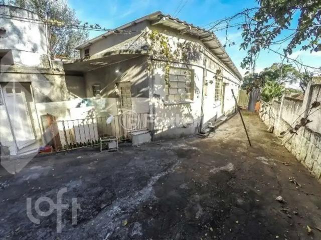 Casa / Sobrado para Venda em Porto Alegre/RS Partenon 3 Quartos