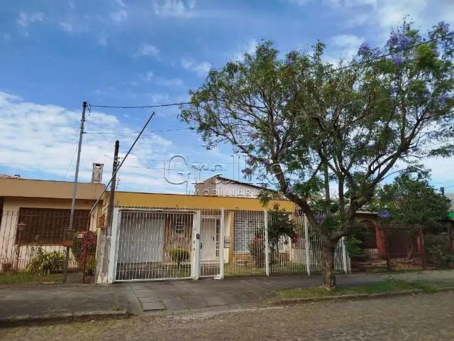 Casa / Sobrado para Venda em Porto Alegre/RS Partenon 3 Quartos