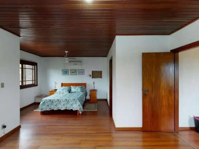 Casa / Sobrado para Venda em Porto Alegre/RS Partenon 3 Quartos