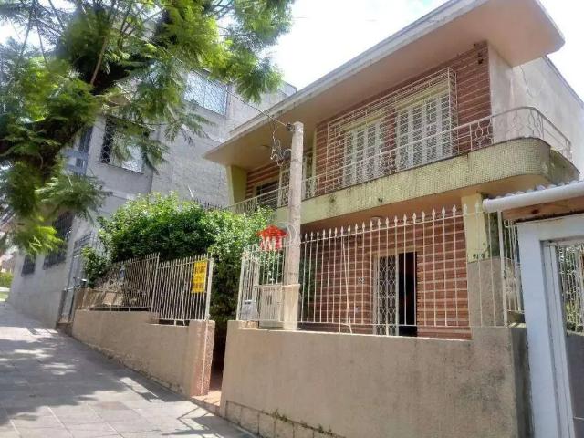 Casa / Sobrado para Venda em Porto Alegre/RS Partenon 3 Quartos