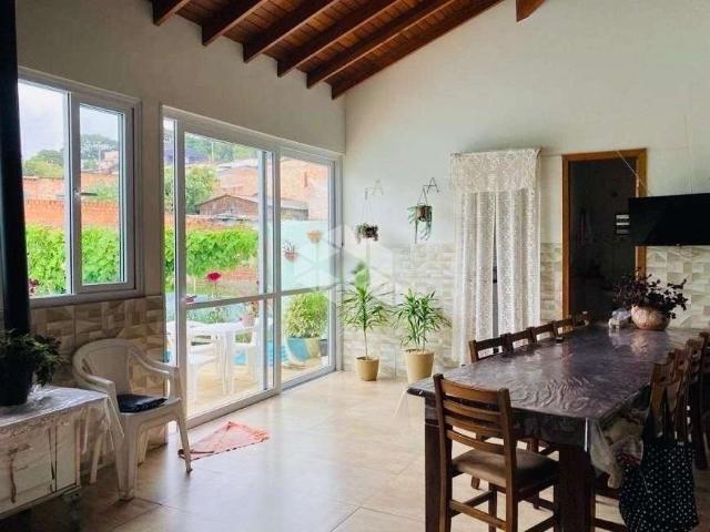 Casa / Sobrado para Venda em Porto Alegre/RS Partenon 3 Quartos