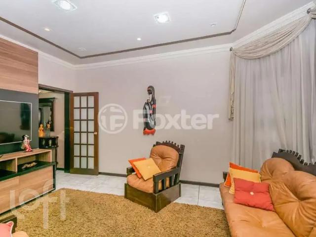 Casa / Sobrado para Venda em Porto Alegre/RS Partenon 3 Quartos