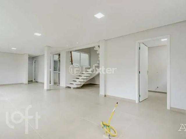 Casa / Sobrado para Venda em Porto Alegre/RS Partenon 3 Quartos