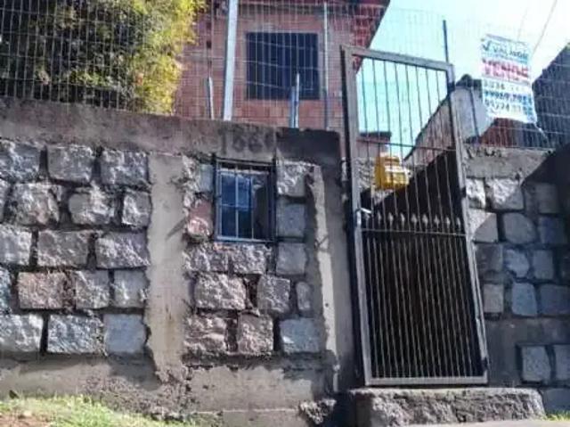 Casa / Sobrado para Venda em Porto Alegre/RS Partenon 3 Quartos
