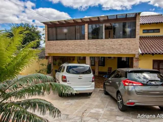 Casa / Sobrado para Venda em Porto Alegre/RS Partenon 3 Quartos