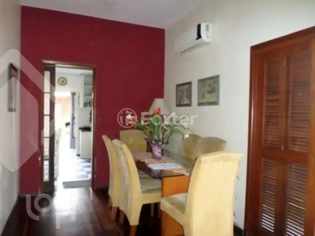 Casa / Sobrado para Venda em Porto Alegre/RS Partenon 3 Quartos