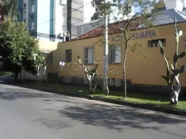 Casa / Sobrado para Venda em Porto Alegre/RS Partenon 3 Quartos
