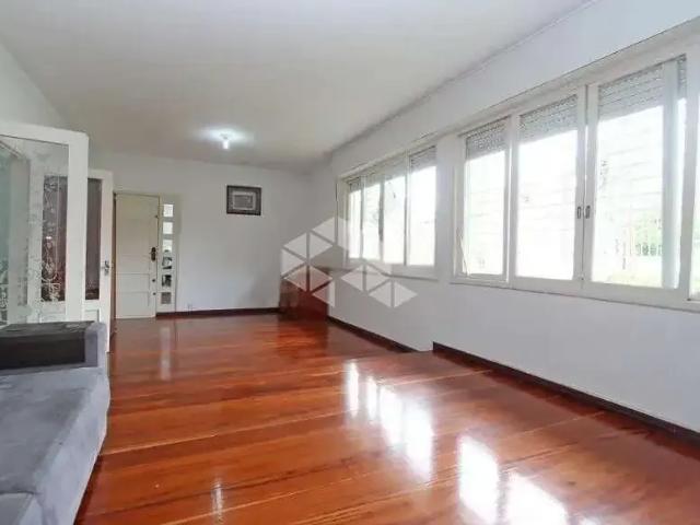 Casa / Sobrado para Venda em Porto Alegre/RS Partenon 3 Quartos