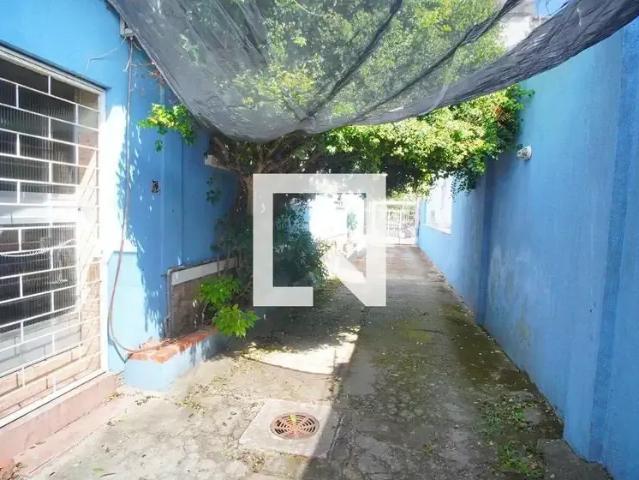 Casa / Sobrado para Venda em Porto Alegre/RS Partenon 3 Quartos