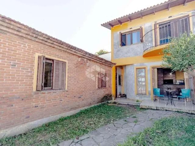 Casa / Sobrado para Venda em Porto Alegre/RS Partenon 3 Quartos