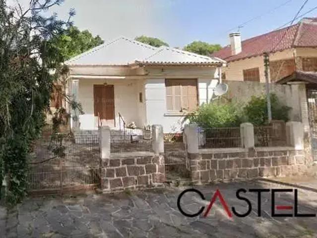 Casa / Sobrado para Venda em Porto Alegre/RS Partenon 3 Quartos
