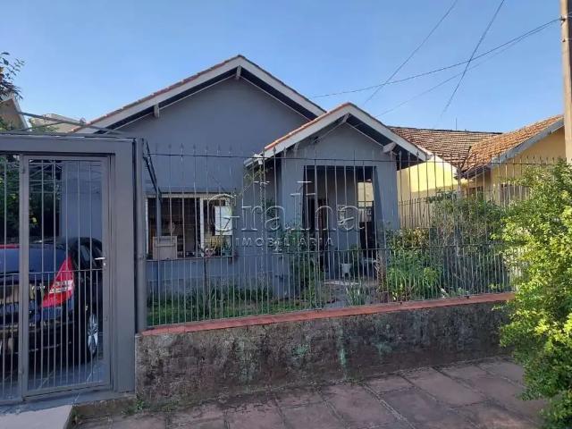 Casa / Sobrado para Venda em Porto Alegre/RS Passo da Areia 4 Quartos