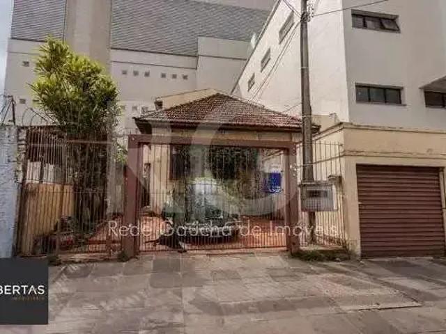 Casa / Sobrado para Venda em Porto Alegre/RS Passo da Areia 6 Quartos