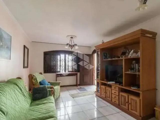 Casa / Sobrado para Venda em Porto Alegre/RS Passo da Areia 6 Quartos