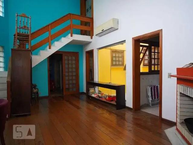 Casa / Sobrado para Venda em Porto Alegre/RS Passo da Areia 1 Quartos