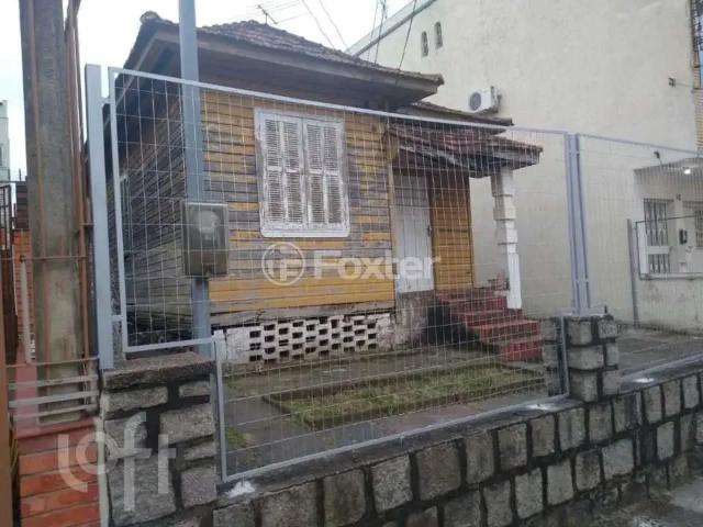 Casa / Sobrado para Venda em Porto Alegre/RS Passo da Areia 1 Quartos