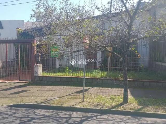 Casa / Sobrado para Venda em Porto Alegre/RS Passo da Areia