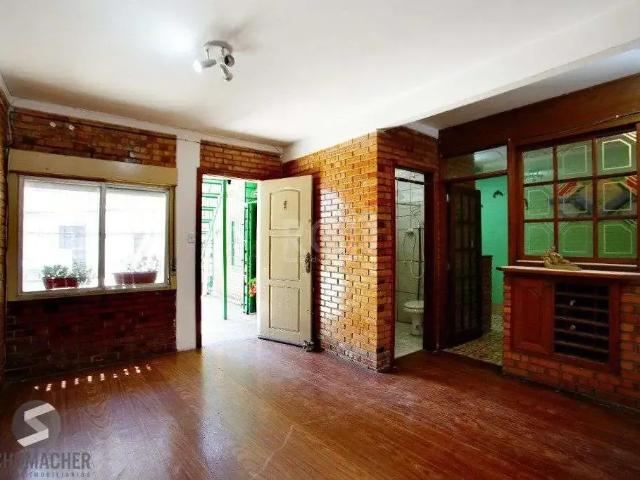 Casa / Sobrado para Venda em Porto Alegre/RS Passo da Areia 3 Quartos