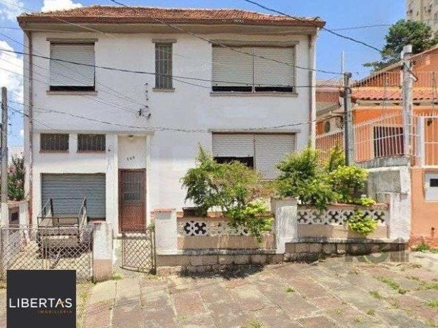 Casa / Sobrado para Venda em Porto Alegre/RS Passo da Areia 3 Quartos