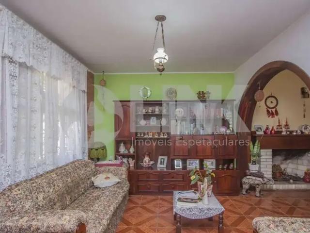 Casa / Sobrado para Venda em Porto Alegre/RS Passo da Areia 3 Quartos