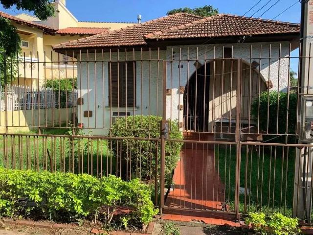 Casa / Sobrado para Venda em Porto Alegre/RS Passo da Areia 3 Quartos