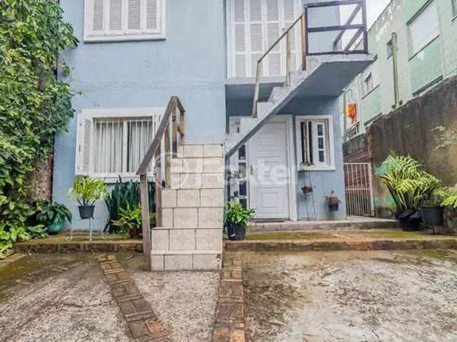 Casa / Sobrado para Venda em Porto Alegre/RS Passo da Areia 3 Quartos